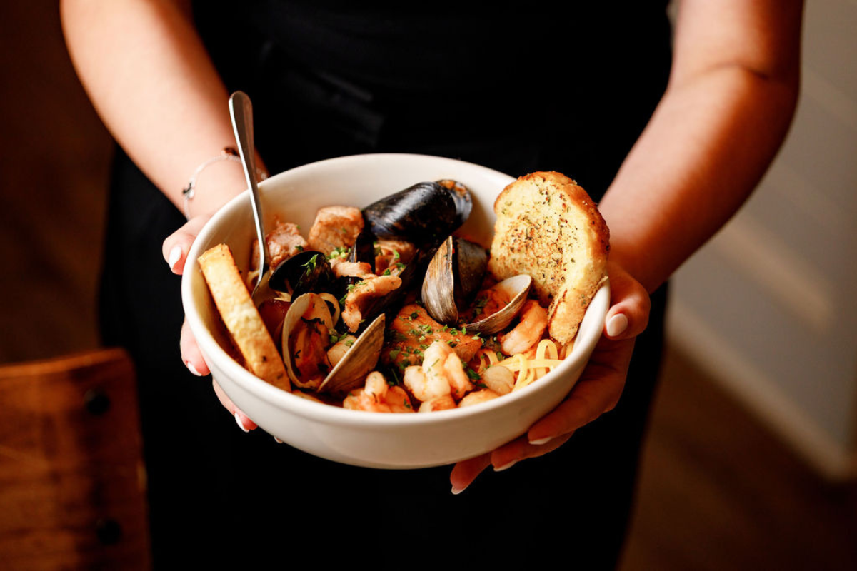 "Dine to Donate" at These Restaurants in Delaware