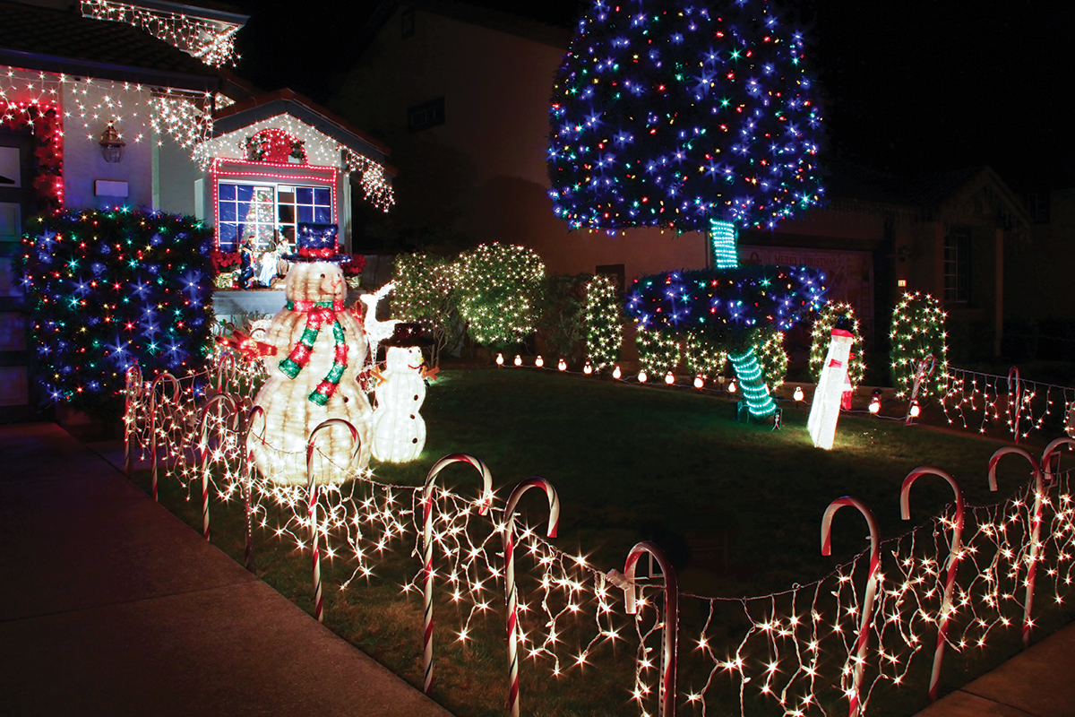 Over 20 Festive Holiday Events Happening Around Delaware This Season