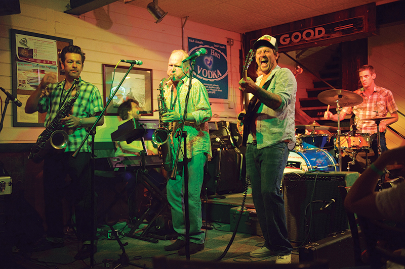 Your Guide to Nightlife at the Delaware Beaches