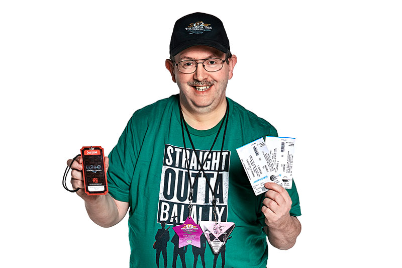 30 Seconds with Bono's First Cousin, Simon Hewson