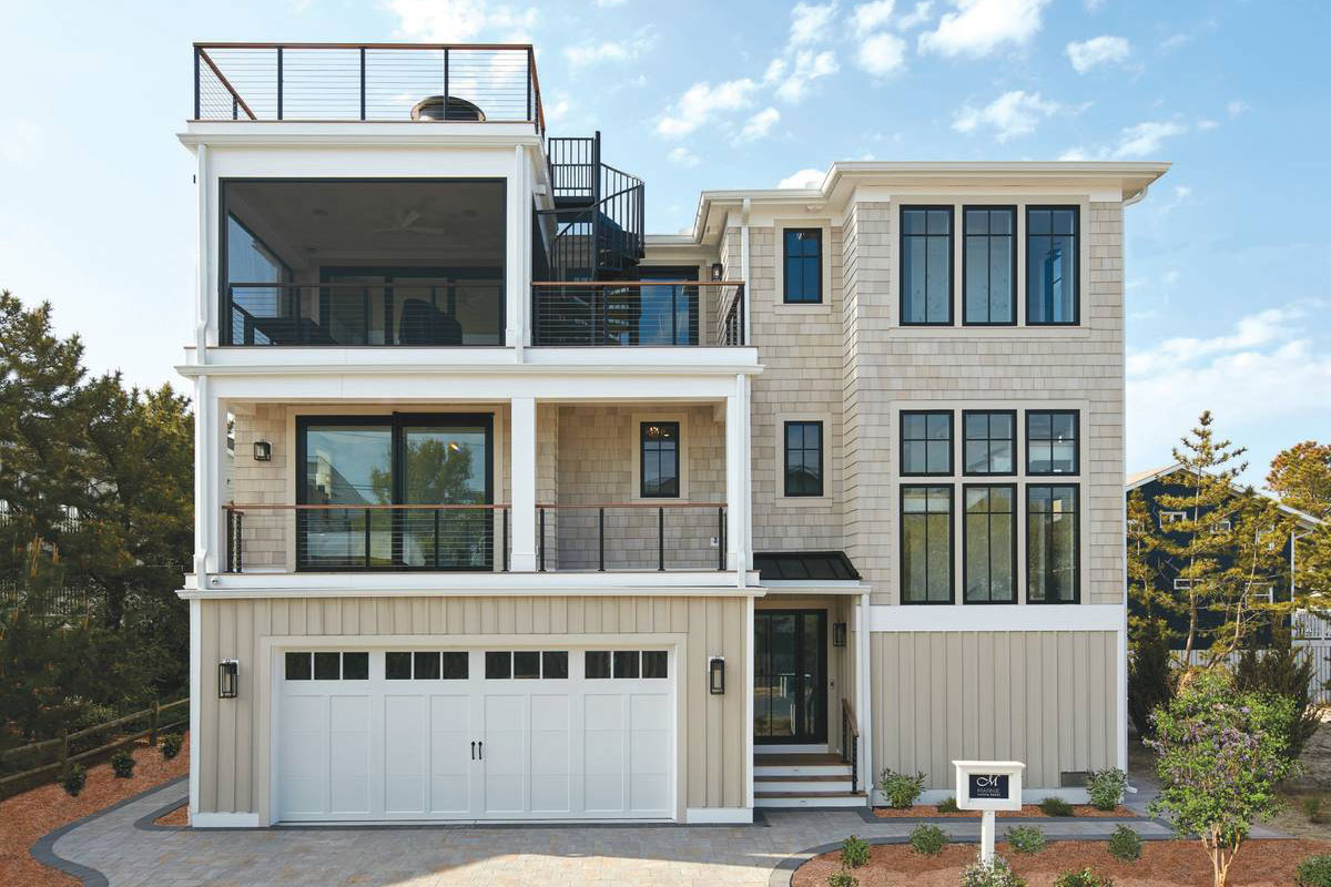 This South Bethany Home Embraces Vertical Architecture