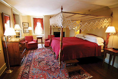 Escape to The Red Fox Inn & Tavern